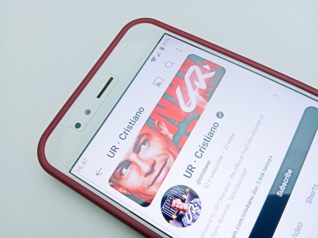The new era of athlete sponsorship: From social media to broadcast ...